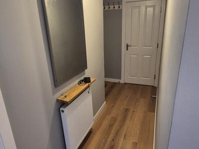 Room at Springfield Gardens, Glasgow