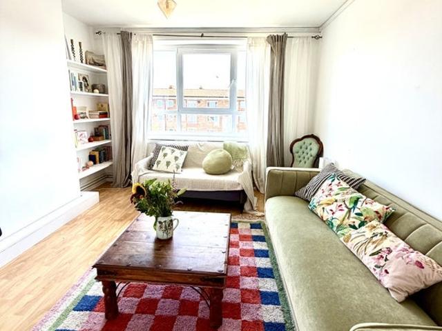 Room at Springfield, Greater London