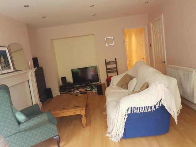 Room at Springfield Road, Bristol