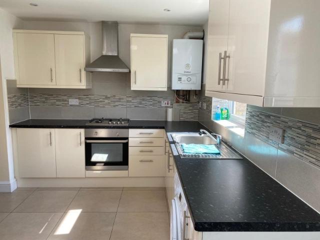 Room at Springfield Road, Greater London