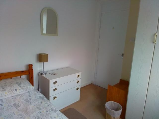 Room at Spruce Hill, Harlow