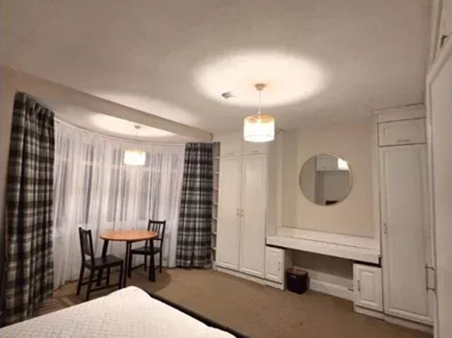 Room at Squirrels Heath Road, Greater London