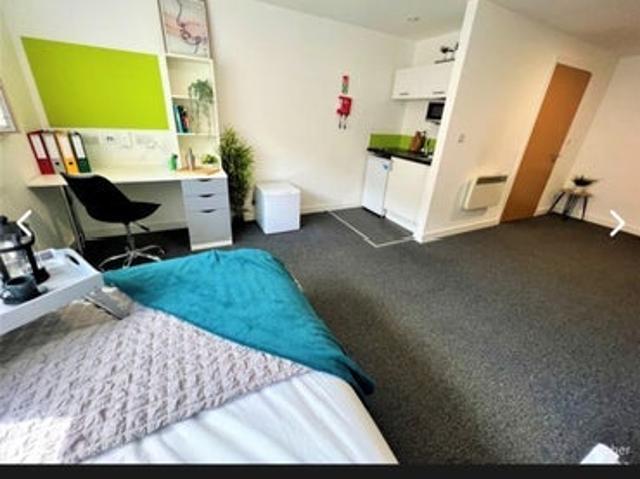 Room at Tudor Road, Leicester