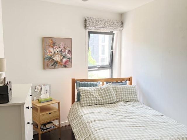 Room at Tudsbery Avenue, City of Edinburgh