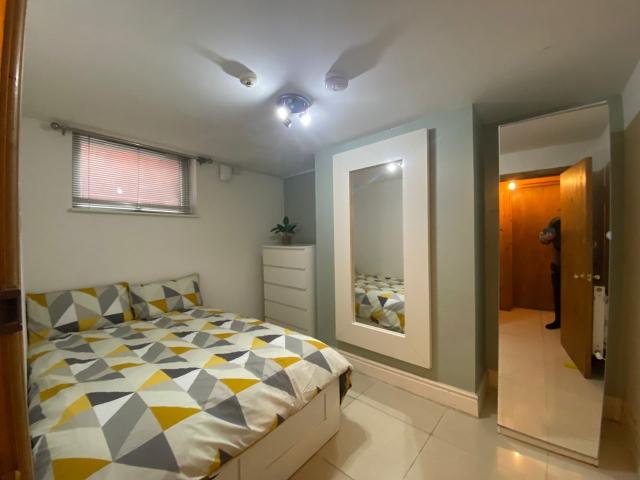 Room at Tulketh Crescent, Preston