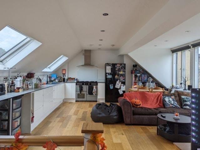 Room at Tulse Hill, Greater London