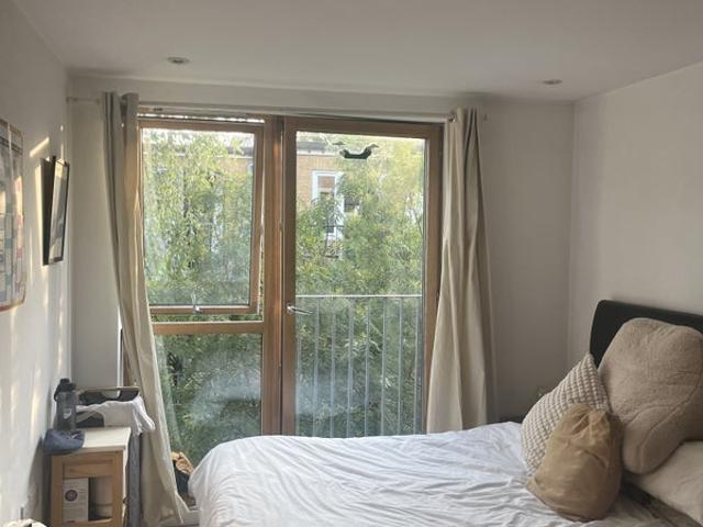 Room at Tulse Hill, Greater London