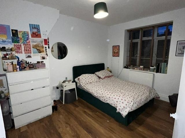 Room at Tulse Hill, Greater London