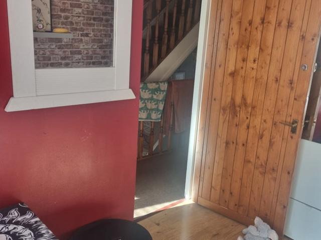 Room at Tunstall Road, Greater London