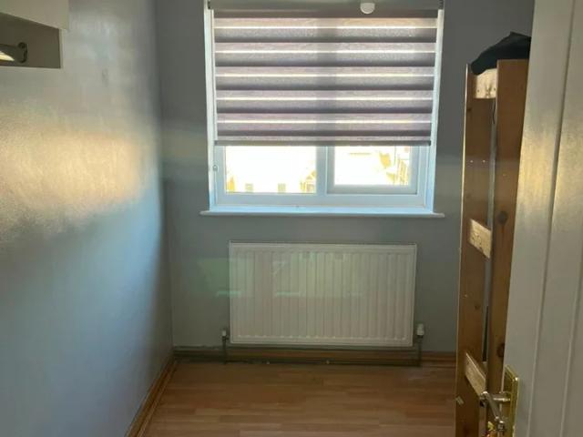 Room at Turpin Avenue, Greater London