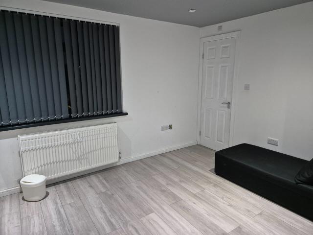 Room at Twyford Road, Greater London