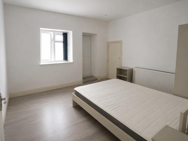 Room at Tylney Road, Greater London