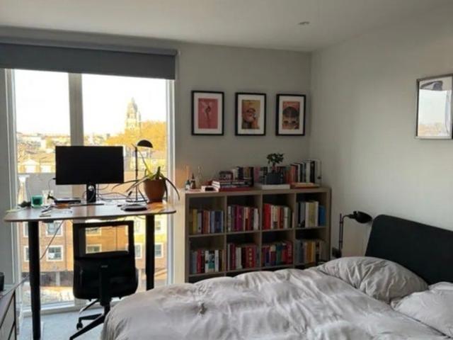 Room at Tyssen Street, Greater London