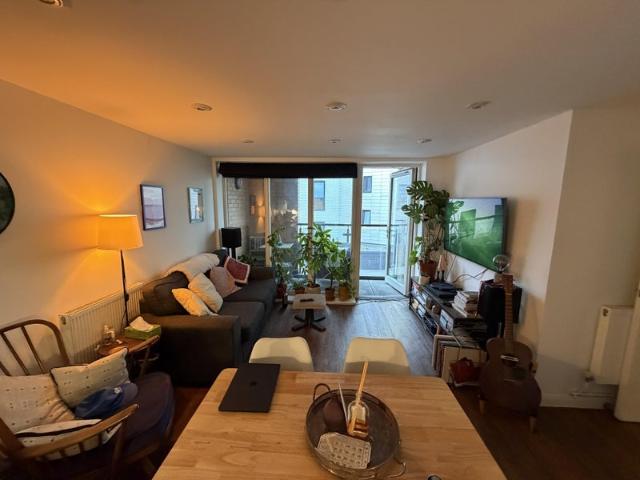 Room at Tyssen Street, Greater London