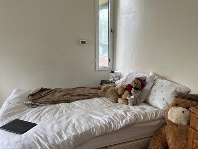 Room at Tachbrook Street, City of Westminster