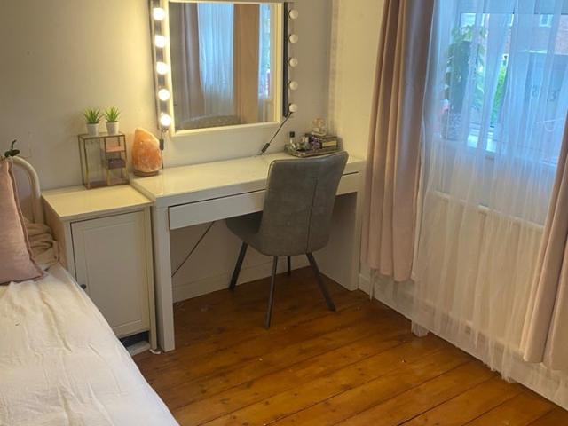 Room at Talbot Road, Welwyn Hatfield