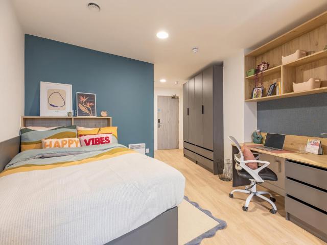 Room at Talbot Street, Nottingham