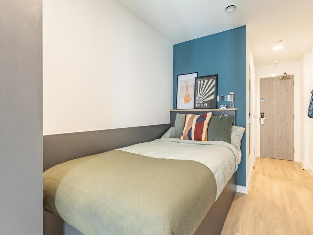 Room at Talbot Street, Nottingham