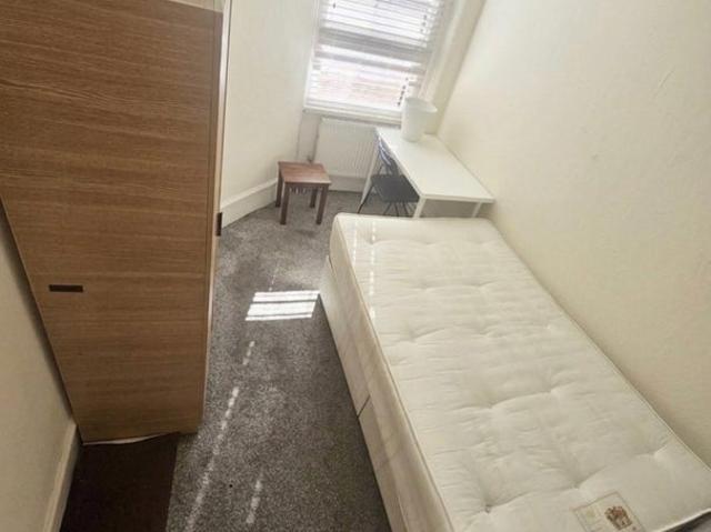 Room at Talgarth Road, Greater London