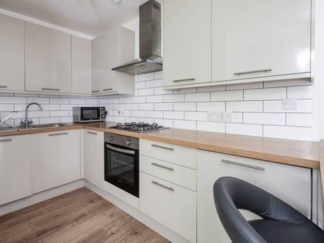 Room at Talwin Street, Greater London