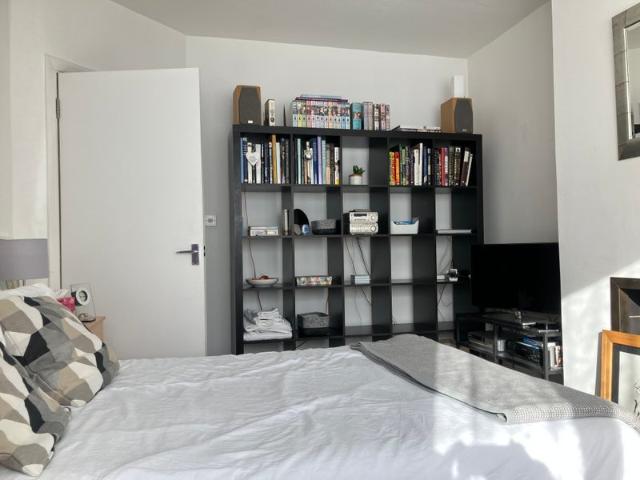Room at Tamworth Park, Greater London
