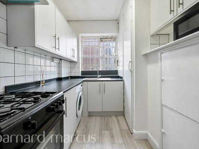 Room at Tanner Street, Greater London