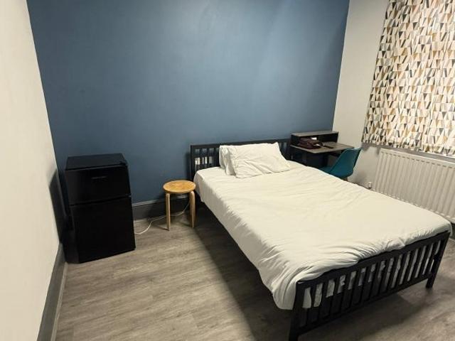 Room at Tanner Street, Greater London