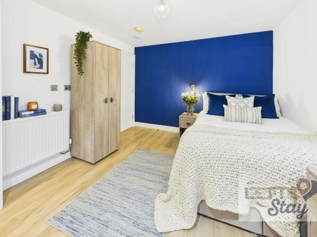 Room at Tapton View Road, Chesterfield