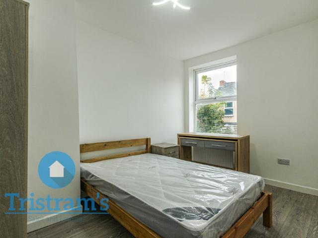 Room at Target Street, Nottingham