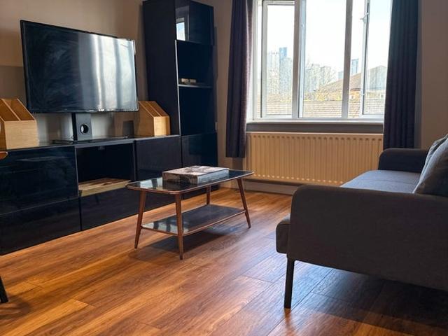 Room at Tariff Crescent, Greater London