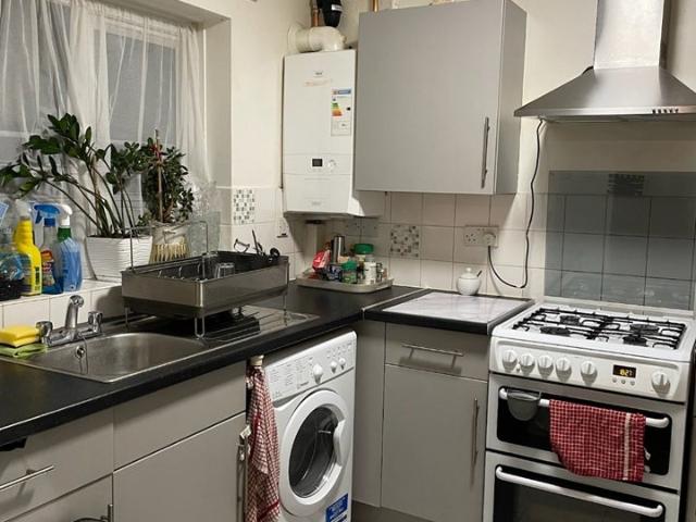 Room at Tavistock Grove, London