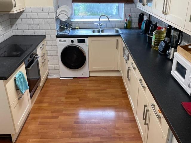 Room at Taylifers, Harlow