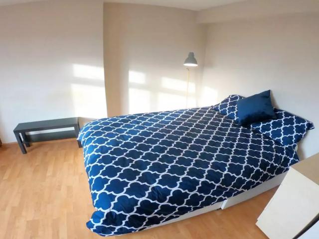 Room at Telford Road, Greater London