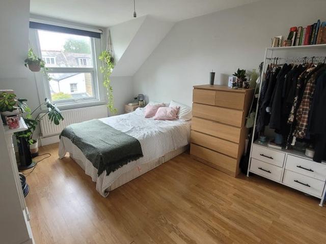 Room at Templar Street, Greater London