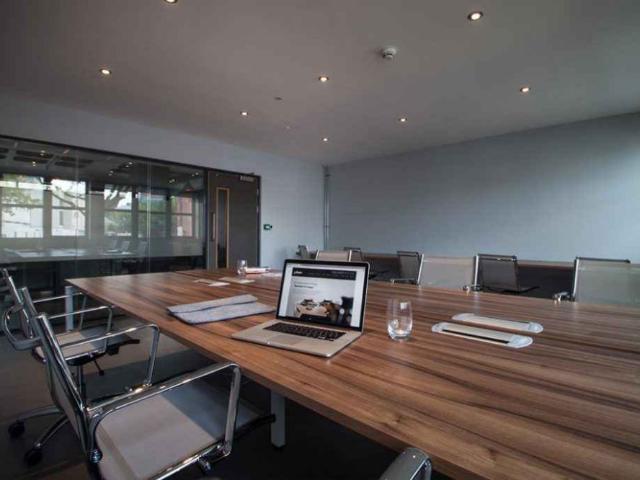 Room at Temple Street, Bristol