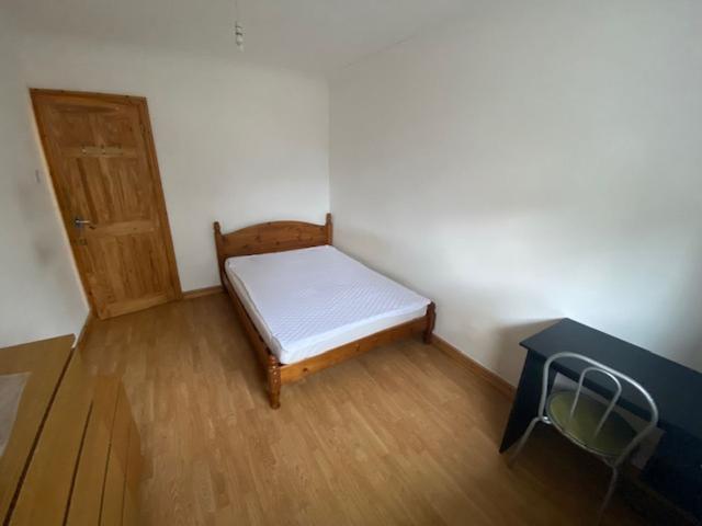 Room at Templeton Avenue, Cardiff