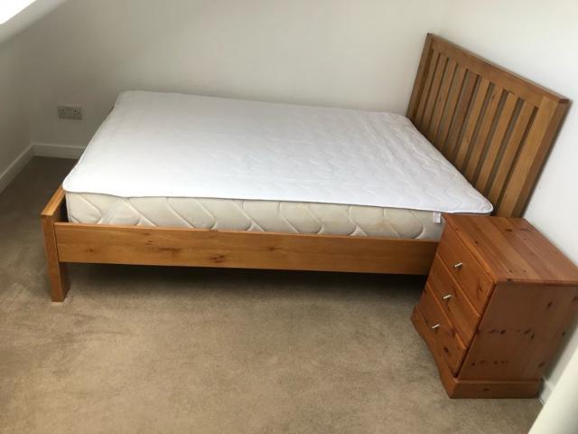 Room at Tennyson Close, Crawley