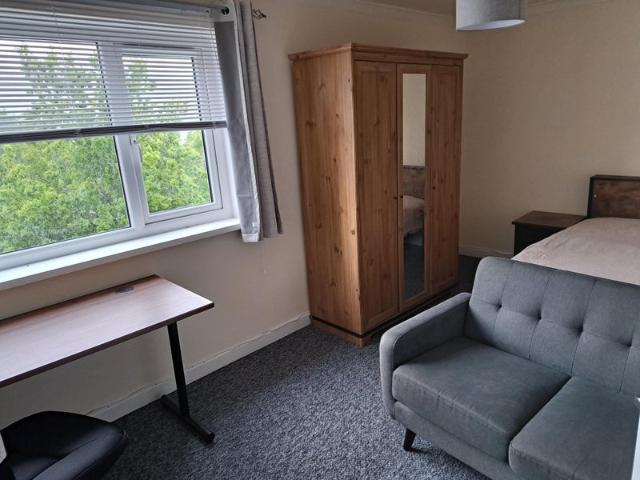Room at Tennyson Close, Pontypridd
