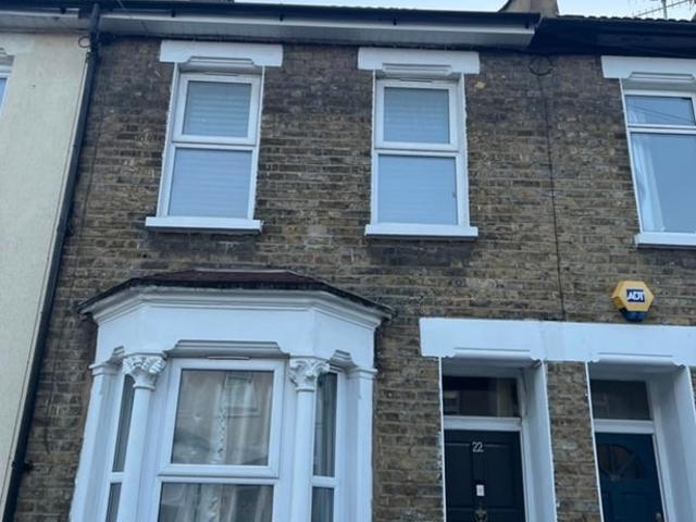 Room at Tennyson Road, Greater London