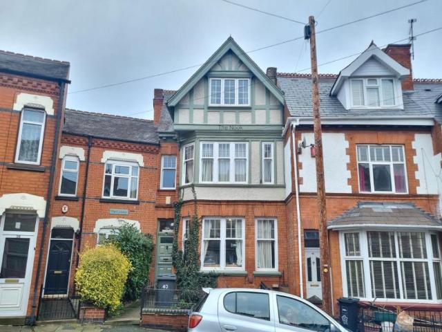 Room at Tennyson Street, Leicester
