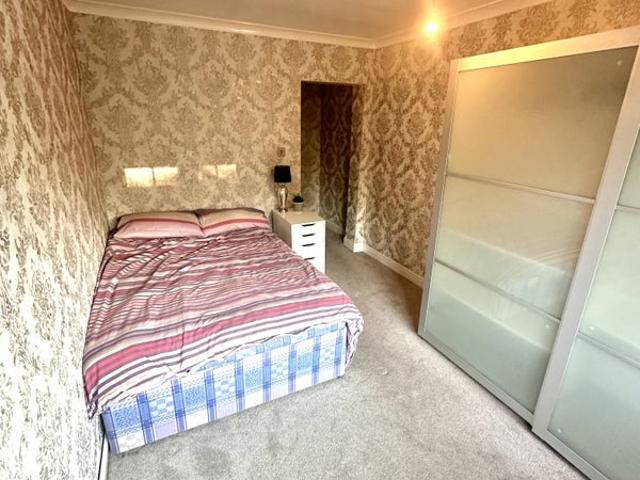 Room at Tennis Court Drive, Leicester