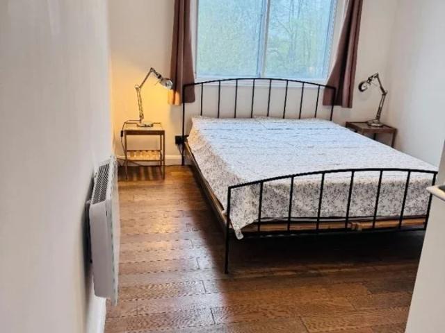 Room at Tenbury Close, Greater London