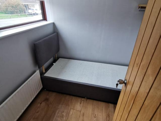 Room at Tendring Road, Harlow