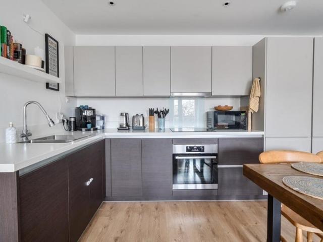 Room at Tewkesbury Road, Greater London