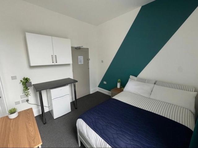 Room at Tettenhall Road, Wolverhampton