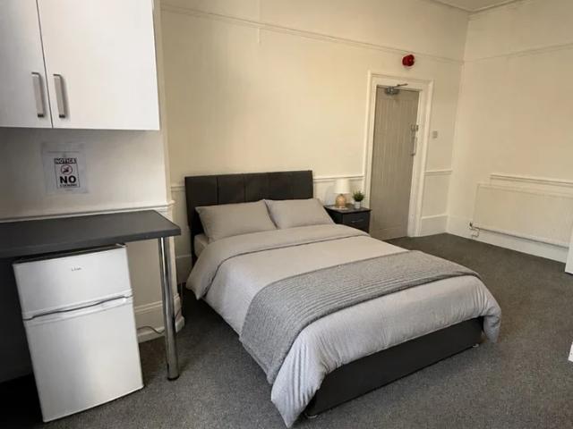 Room at Tettenhall Road, Wolverhampton