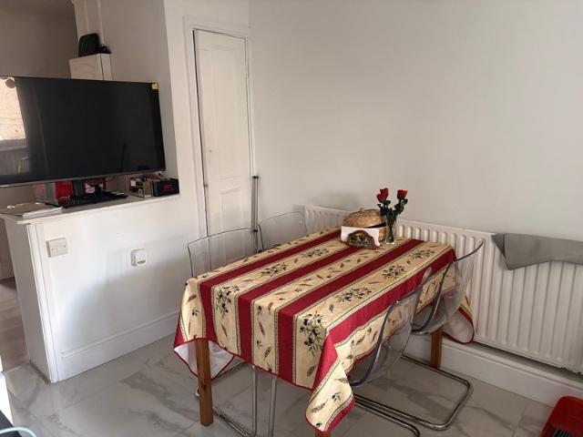 Room at Teviot Street, Greater London