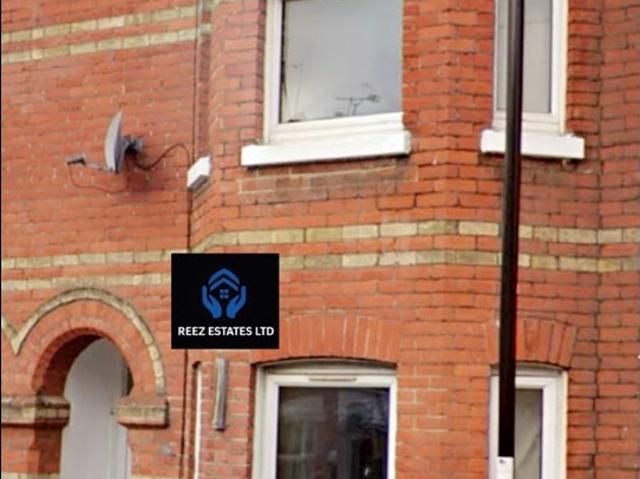Room at Thackeray Road, Southampton