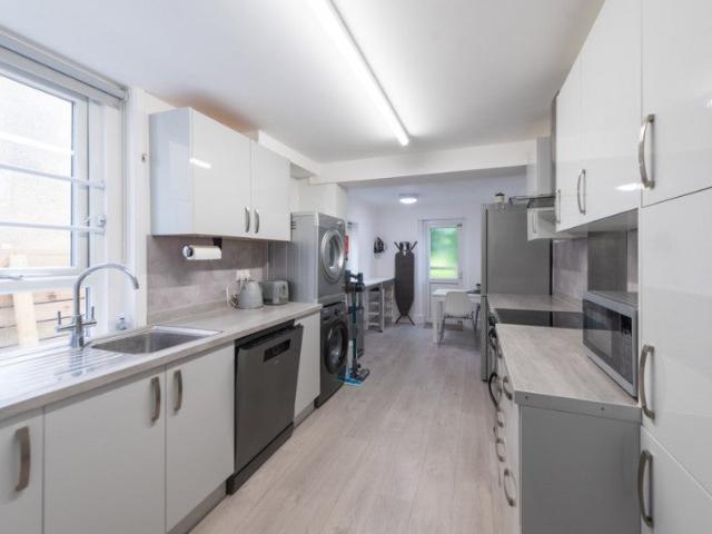 Room at Thackeray Road, Southampton