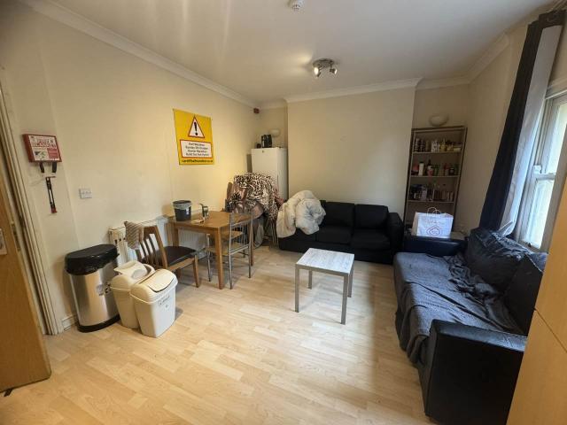 Room at The Walk, Cardiff